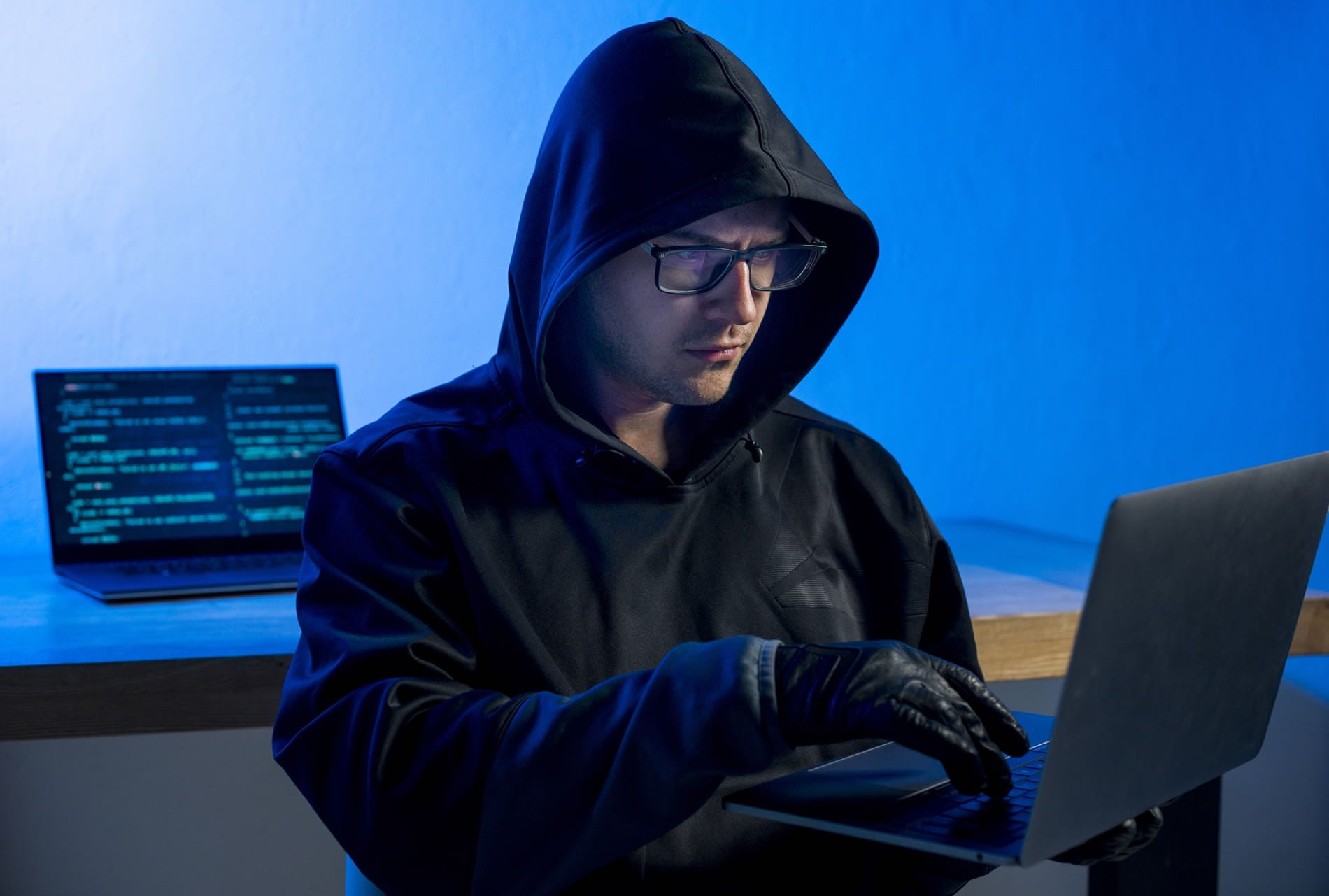 Apple’s $1M bug bounty an arms race for zero-days - CybersecAsia